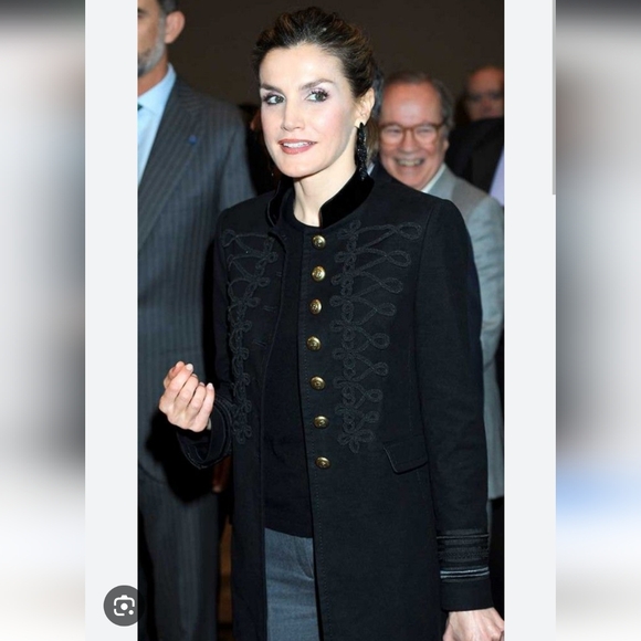 Zara | Jackets & Coats | Zara Military Robe Velvet Embroidered Coat ...